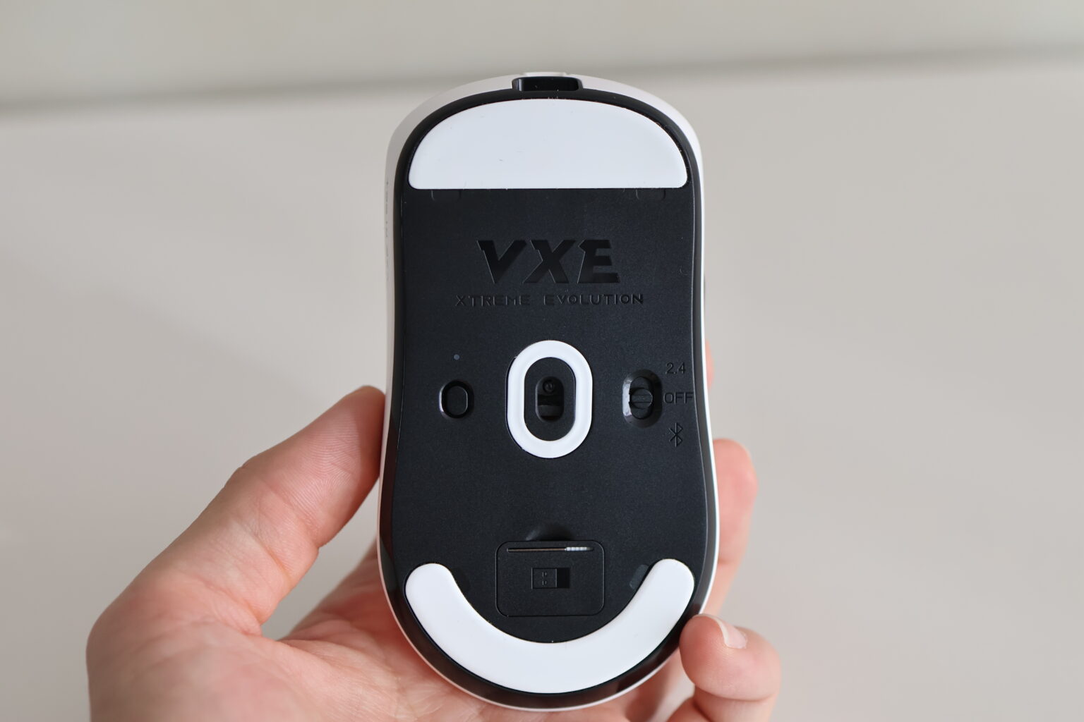 잠자리 마우스 VXE R1 SE+ 실사용 후기 - IT Review